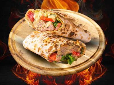 Мангал Плюс (Yanki Kupaly Street No:2, Nizhniy Novgorod), kafe  Nijni Novgorod'dan