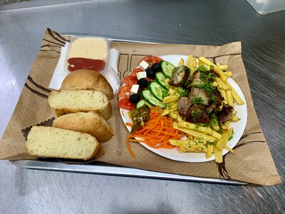 Shaurma na mangale (ulitsa Lenina No:116, Georgievsk), fast food  Georgievsk'ten