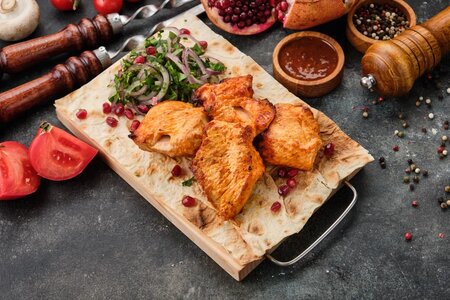 Mangal House (Novy pereulok No:26, derevnya Golyovo), kafe  Moskova ve Moskovskaya oblastından