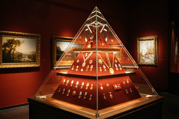 Müzeler ve sanat galerileri Tschernomyrdyn's Museum, Orenburgskaya oblastı, foto