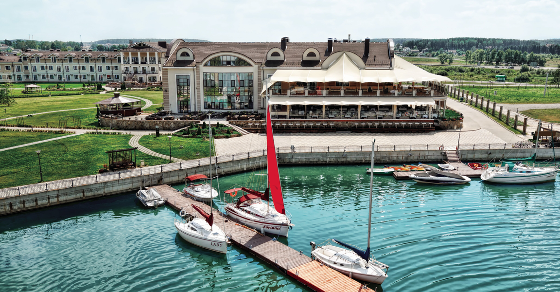 Robinson Club (Minski District, Shchomyslicki Rural Council, 16к1), otel  Minskaya oblastından