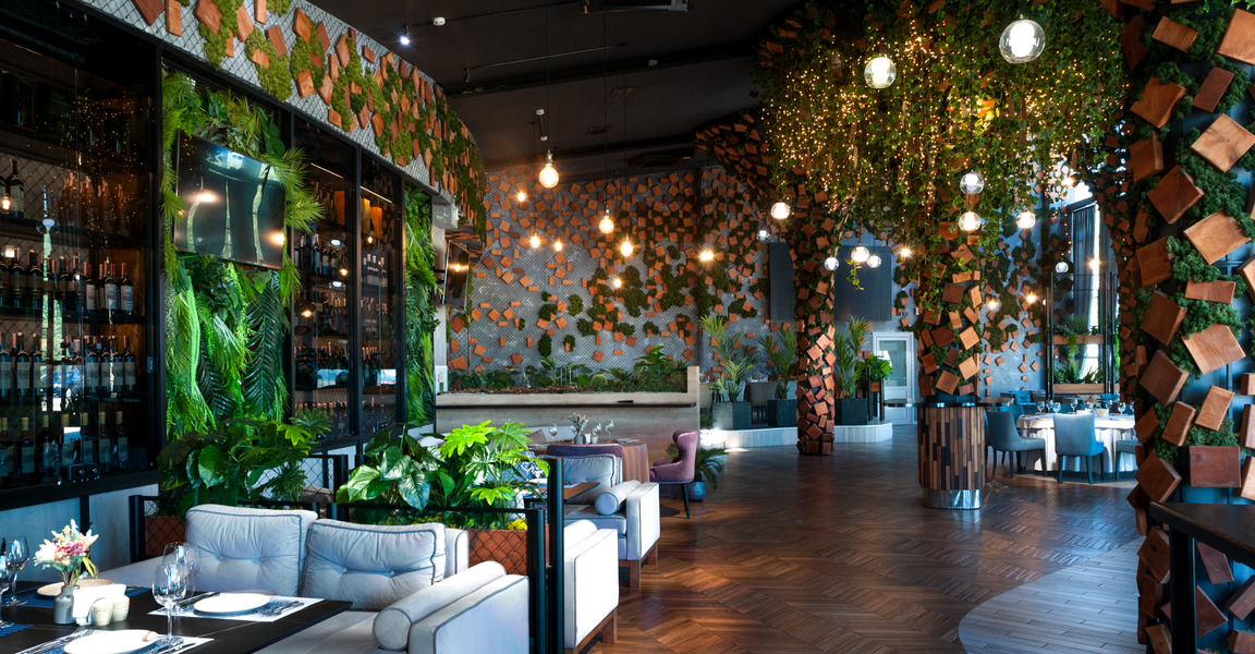 Astoria Riverside (Pieramozhcaw Avenue No:116, Minsk), restoran  Minsk'ten