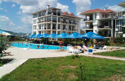 Private cottage village Dim (Морская улица No:87, посёлок городского типа Коктебель), otel  Kırım Cumhuriyeti'nden