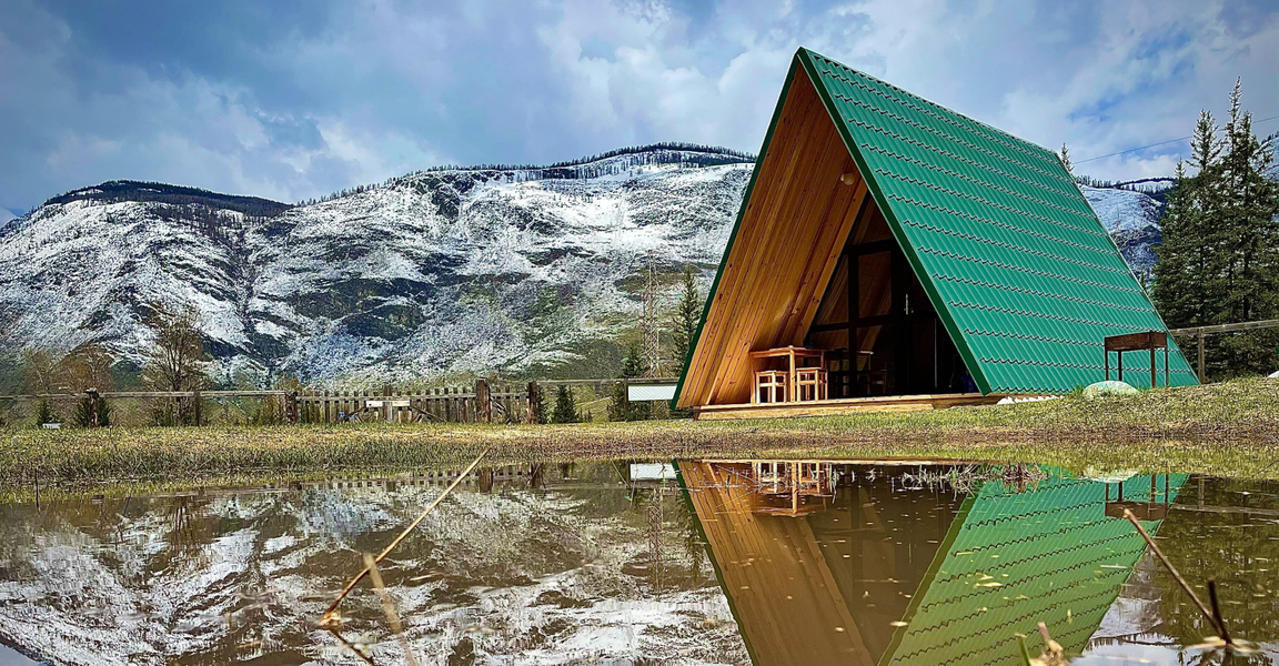 Green kolobok (Lesnaya ulitsa No:1Ж, selo Aktash), otel  Altay Cumhuriyeti'nden