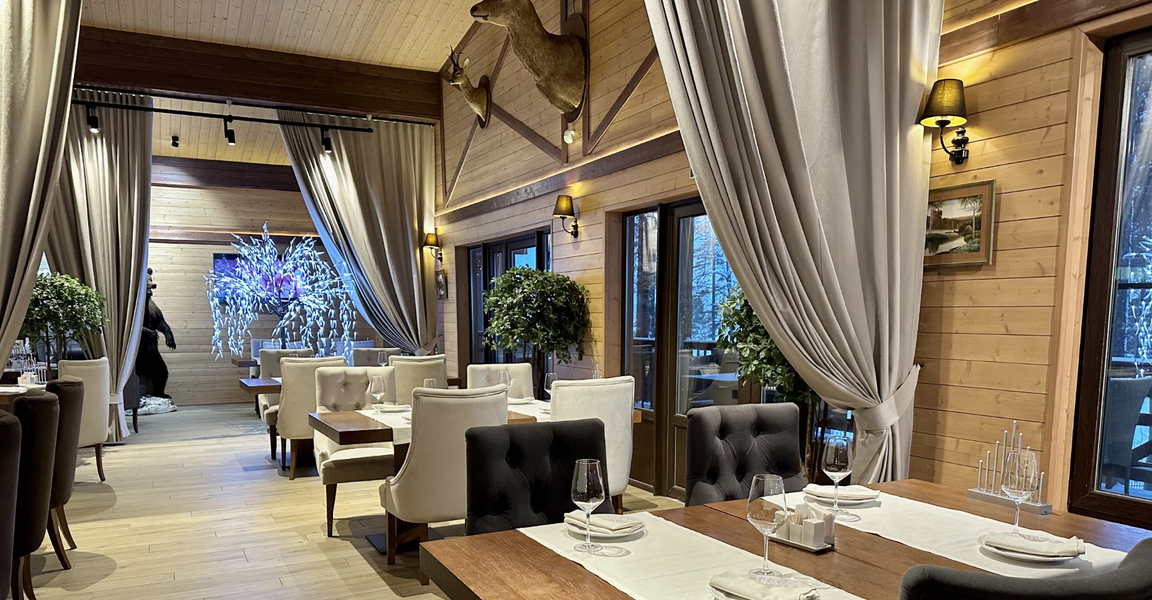 Lesnaya Rapsodiya (Lintulskaya alleya No:8, posyolok Ilyichyovo), otel  Saint‑Petersburg ve Leningradskaya oblastından