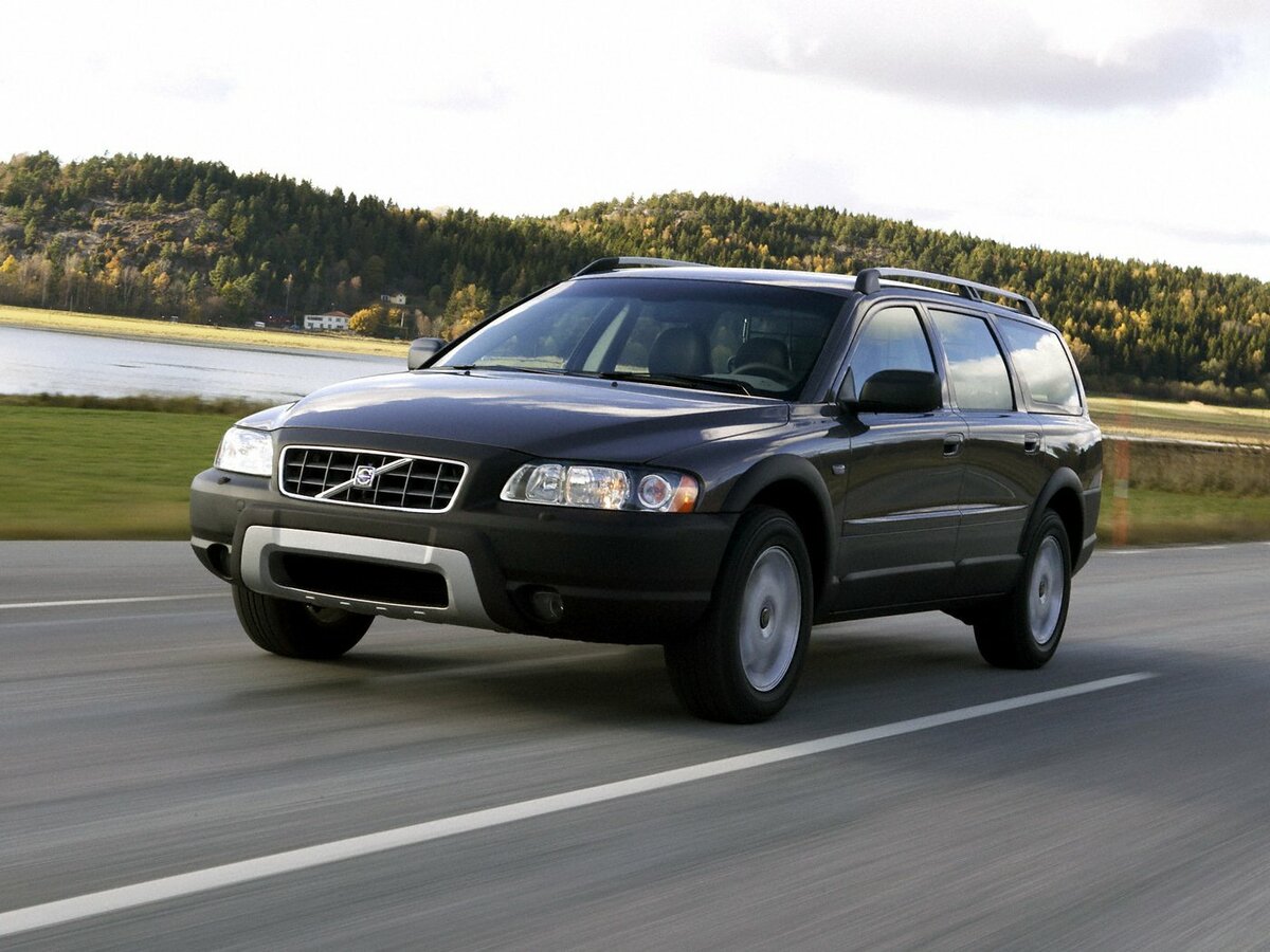 Купить б/у Volvo XC70 I Рестайлинг 2.5 AT (210 л.с.) 4WD бензин автомат в Екатеринбурге: чёрный ...
