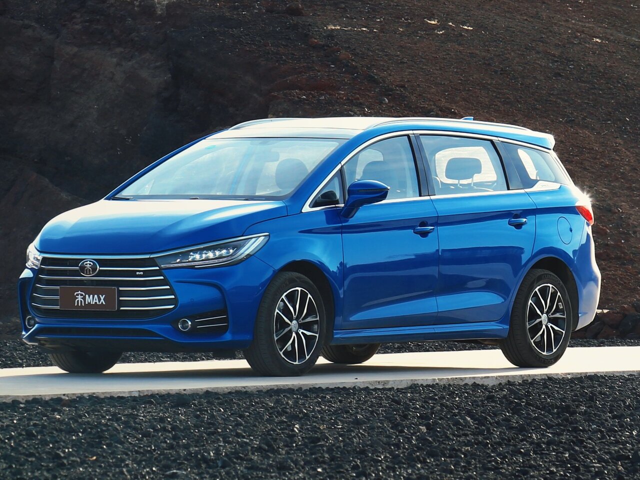 BYD Song Max - технические характеристики, модельный ряд, комплектации ...