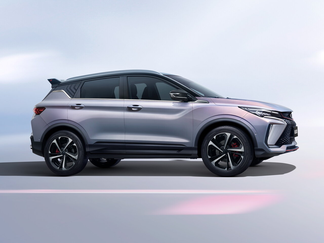 Сравнение Geely Binyue Cool и Mitsuoka Bubu Classic SSK по ...