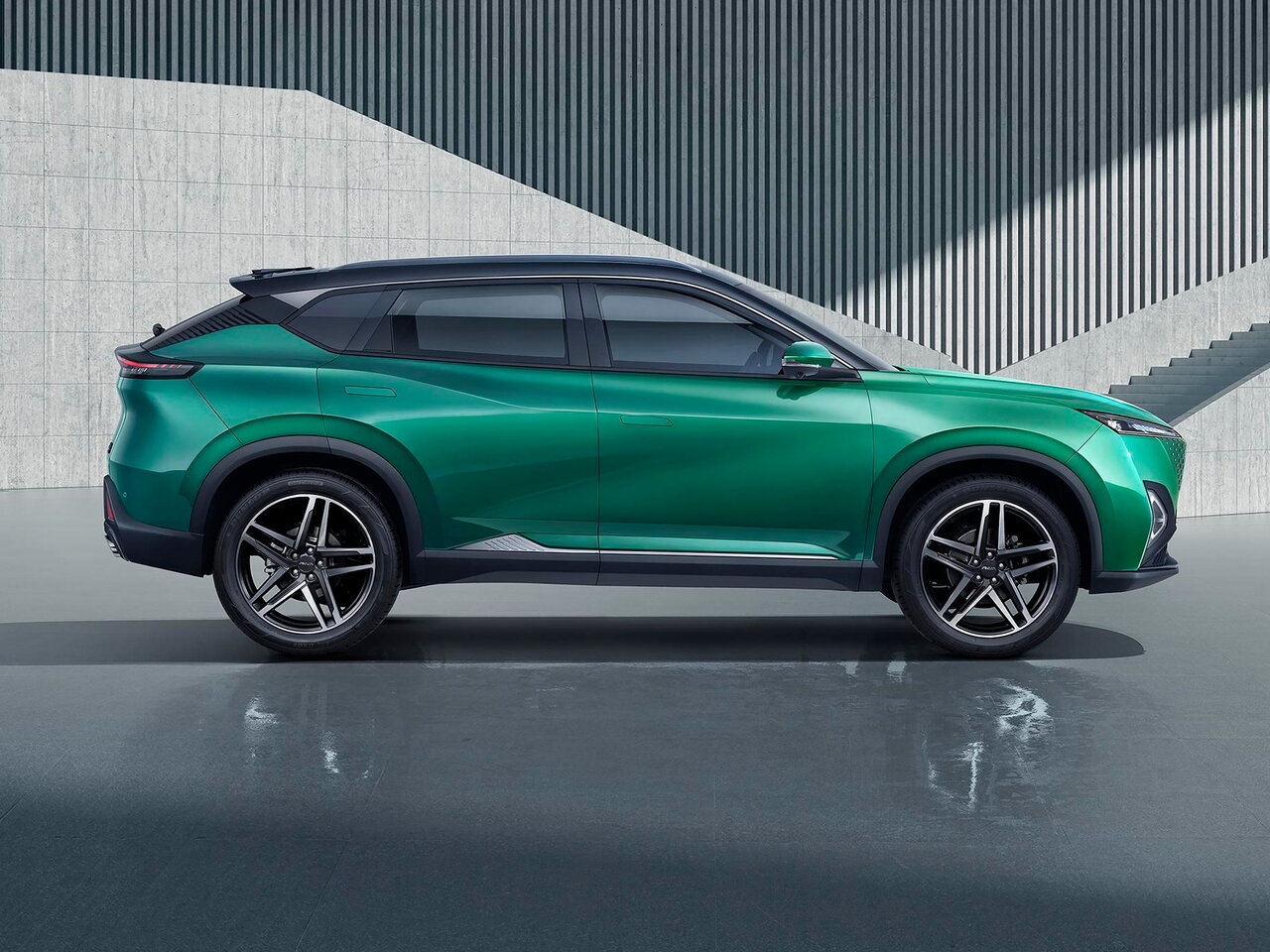 Сравнение Dacia Bigster и Dongfeng Aeolus Haohan по характеристикам ...