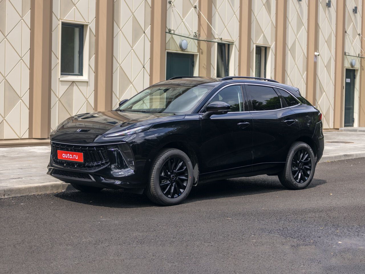 Сравнение Forthing T5 EVO и Tesla Model 3 Long Range RWD по ...