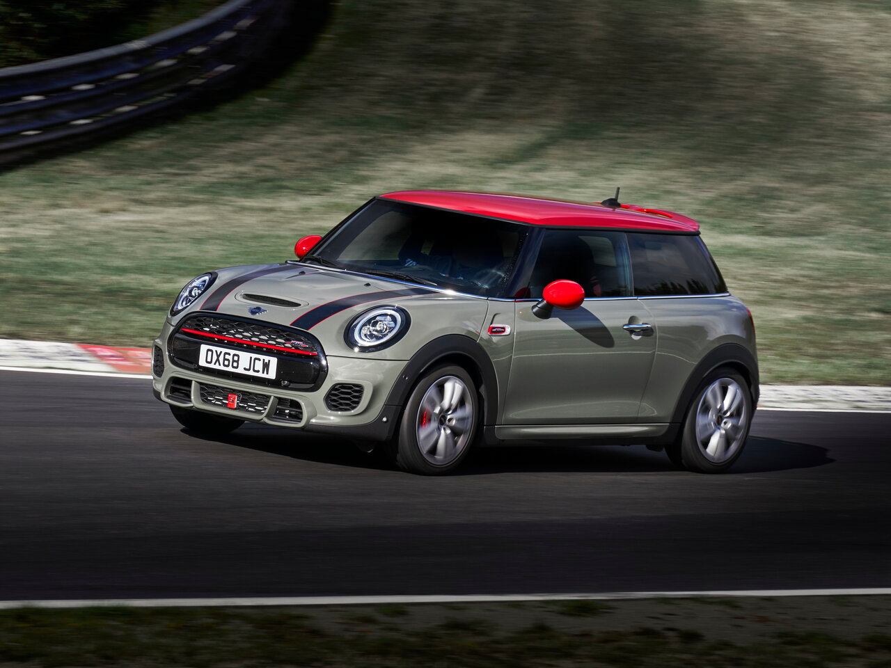 Сравнение Mini Hatch John Cooper Works GP и Opel Rocks Electric по ...