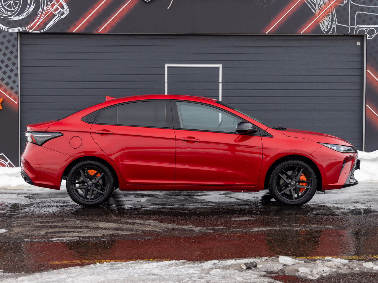 Сравнение Citroen C4 C4X и Omoda S5 GT по характеристикам, стоимости ...