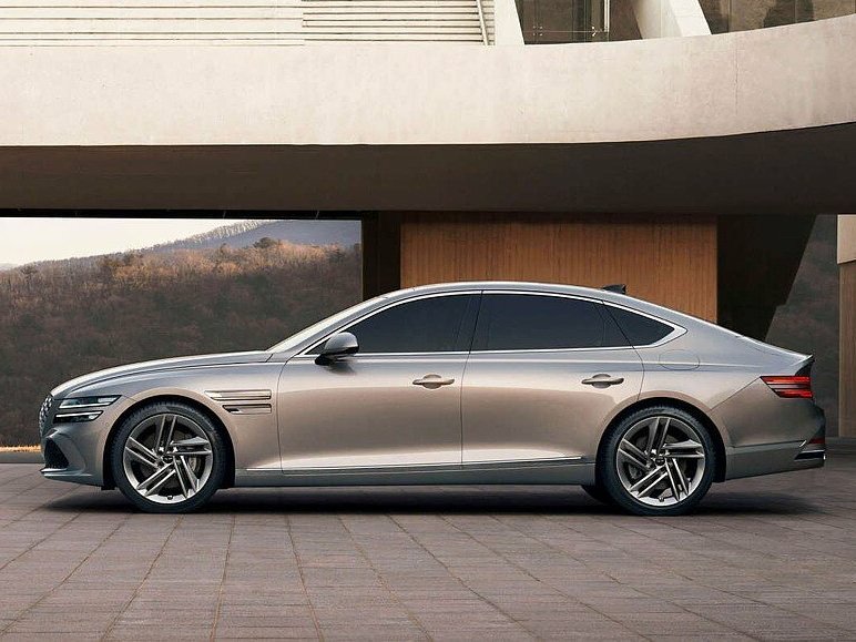 Сравнение Cadillac STS-V и Genesis G80 по характеристикам, стоимости покупки и обслуживания. Что ...