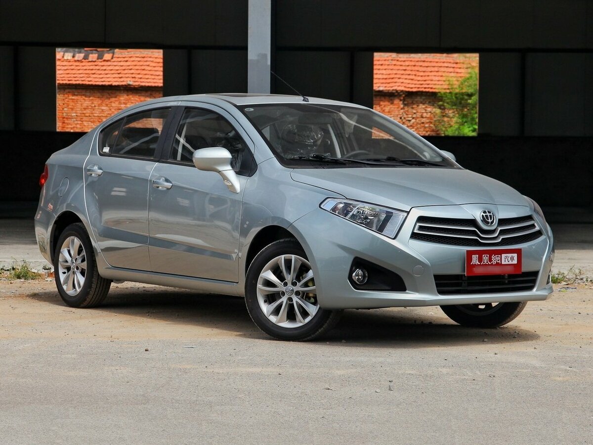 Купить б/у Brilliance H230 2012-2017 1.5 AMT (105 л.с.) бензин робот в Кызыле: чёрный Бриллианс ...