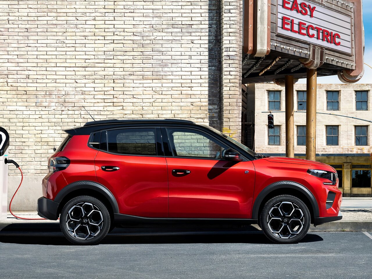 Сравнение Citroen C3 и Toyota bZ3X по характеристикам, стоимости ...