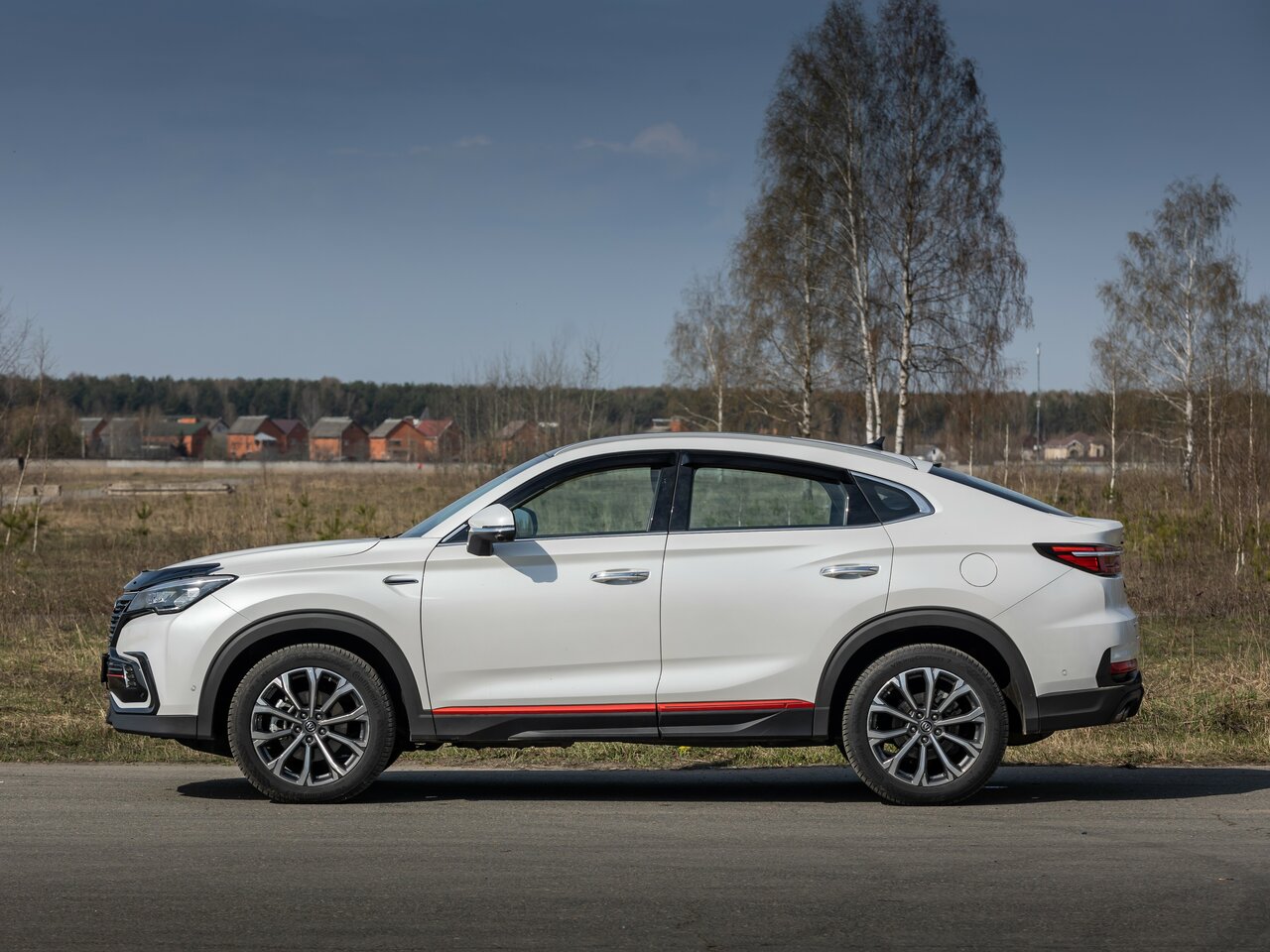 Сравнение BYD Seal 06 GT и Changan CS85 по характеристикам, стоимости ...