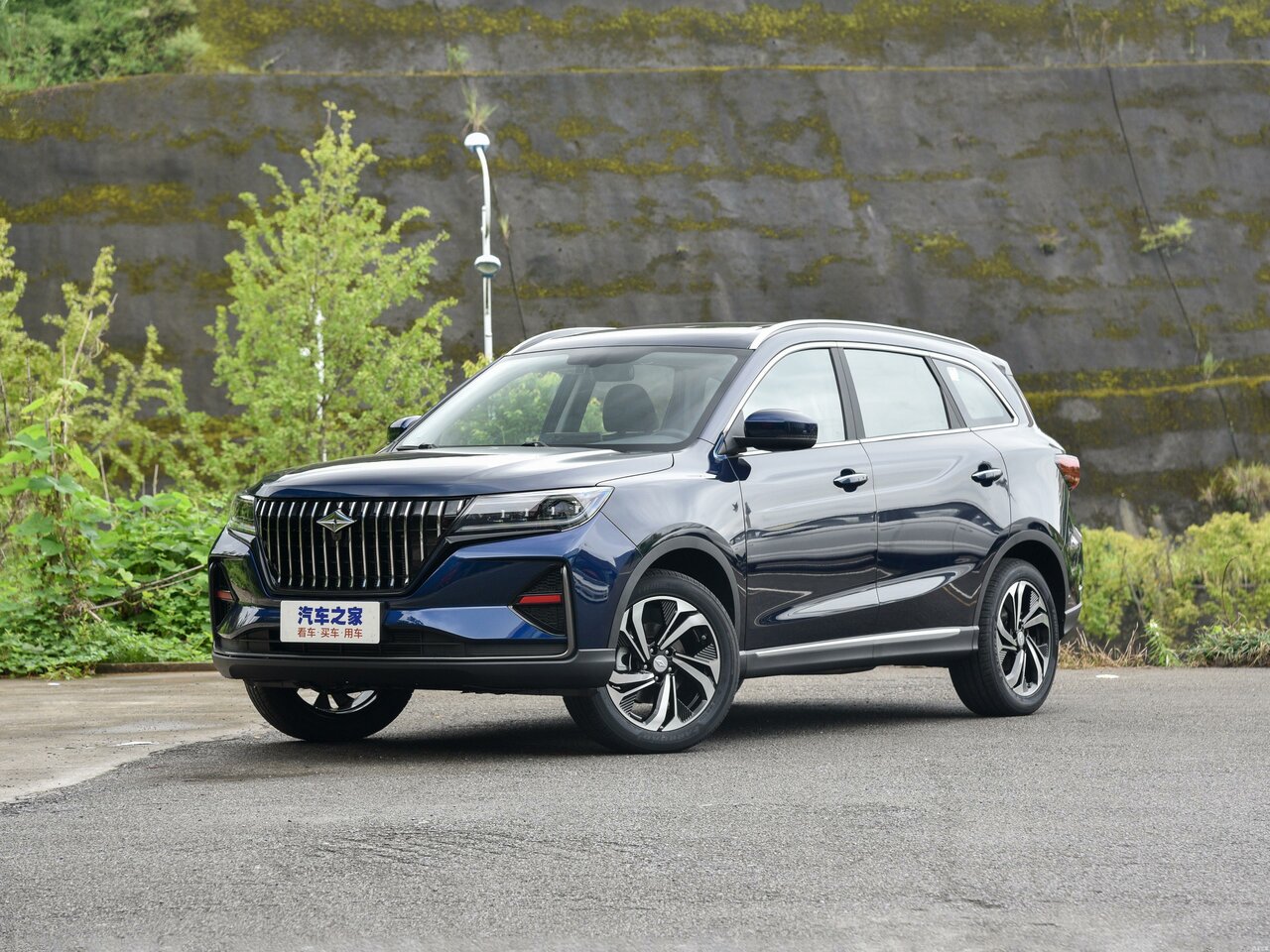 BAIC Ruixiang X5 - технические характеристики, модельный ряд ...
