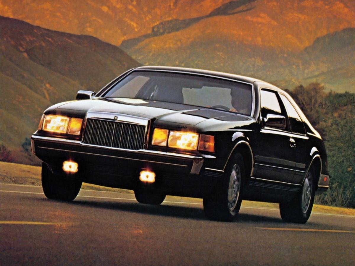 Сравнение Lincoln Mark VII и Toyota Crown Signia по характеристикам ...