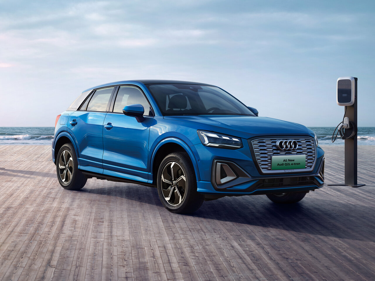 Сравнение Audi Q2 L e-tron и BYD L3 по характеристикам, стоимости ...
