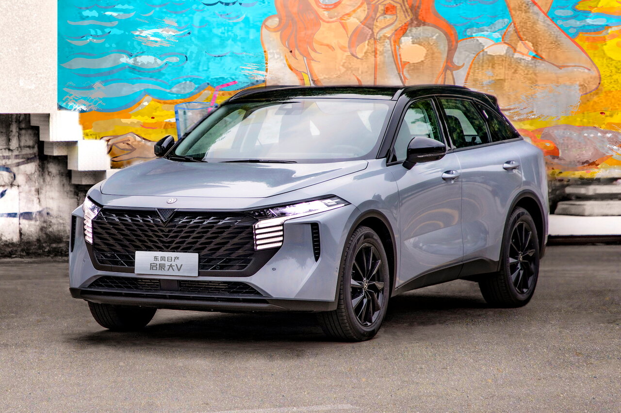 Venucia - модельный ряд, комплектации, технические характеристики, модификации, полный список ...