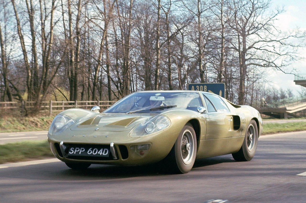 Ford GT40 1964 – 1969, Купе: технические характеристики и комплектации