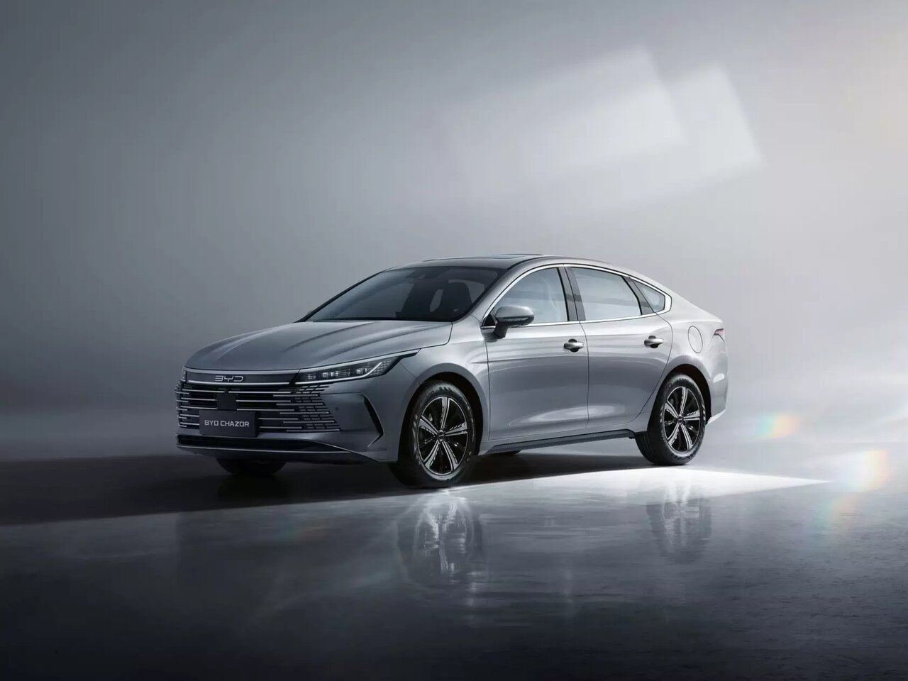 Сравнение BYD Chazor и OMODA C7 по характеристикам, стоимости покупки и ...