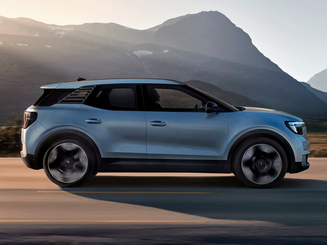 Сравнение Fiat Grande Panda и Ford Explorer EV по характеристикам ...