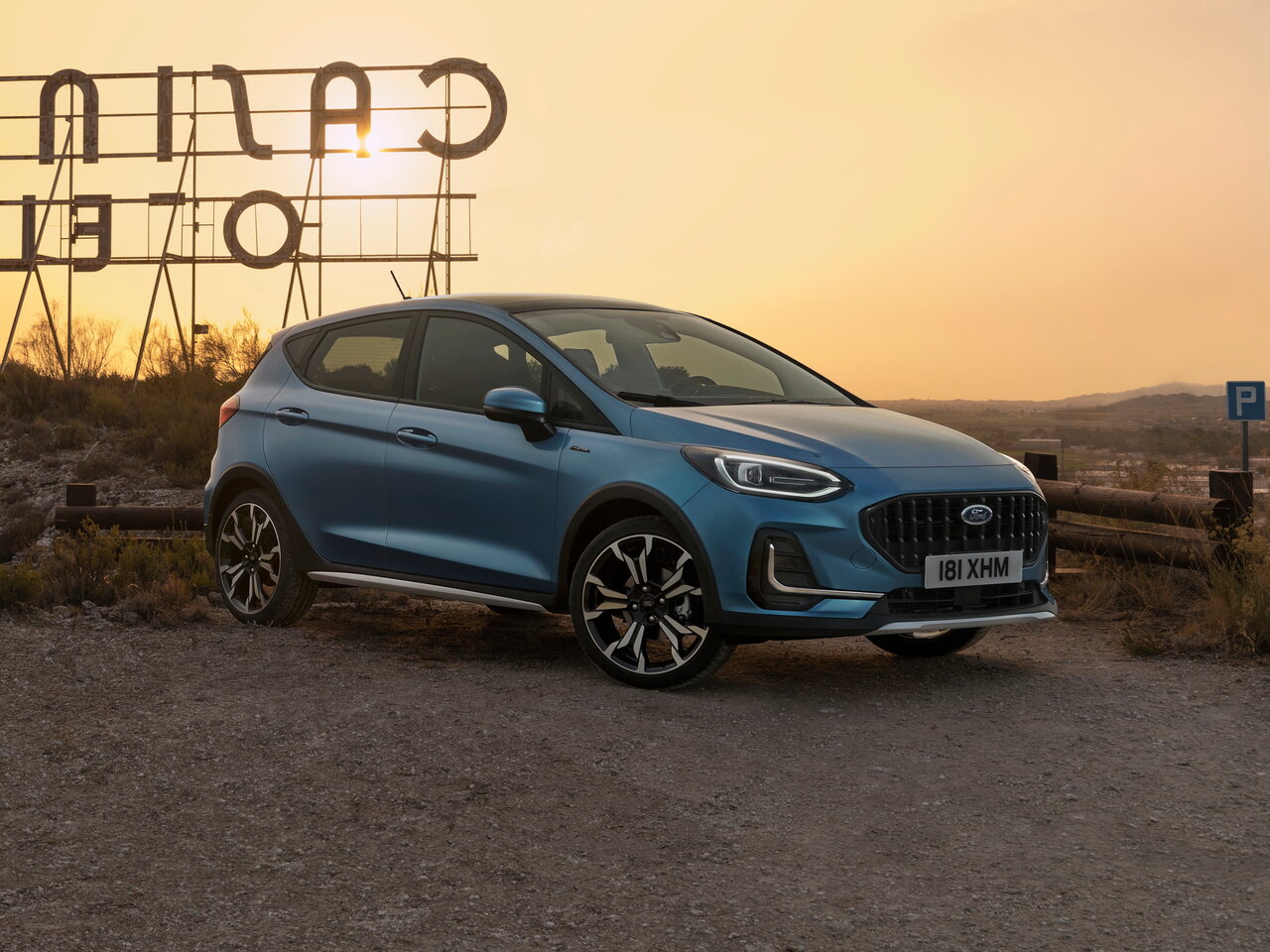 Сравнение Fiat Grande Panda и Ford Fiesta Active по характеристикам ...