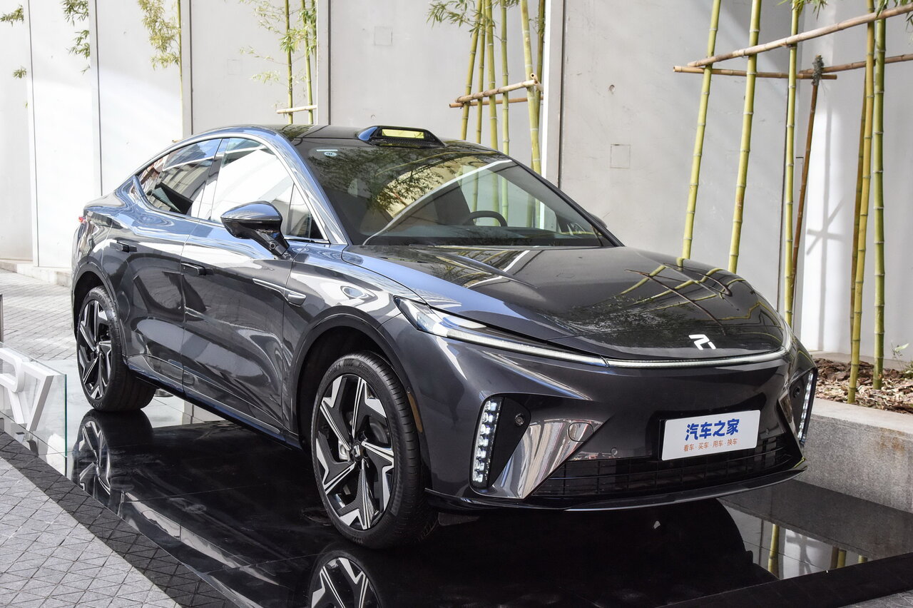 Rising Auto R7 2022 – н.в., Внедорожник 5 дв.: технические ...