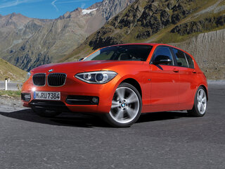 Купить б/у BMW 1 серии II (F20/F21) 116i 1.6 AT (136 л.с.) бензин ...