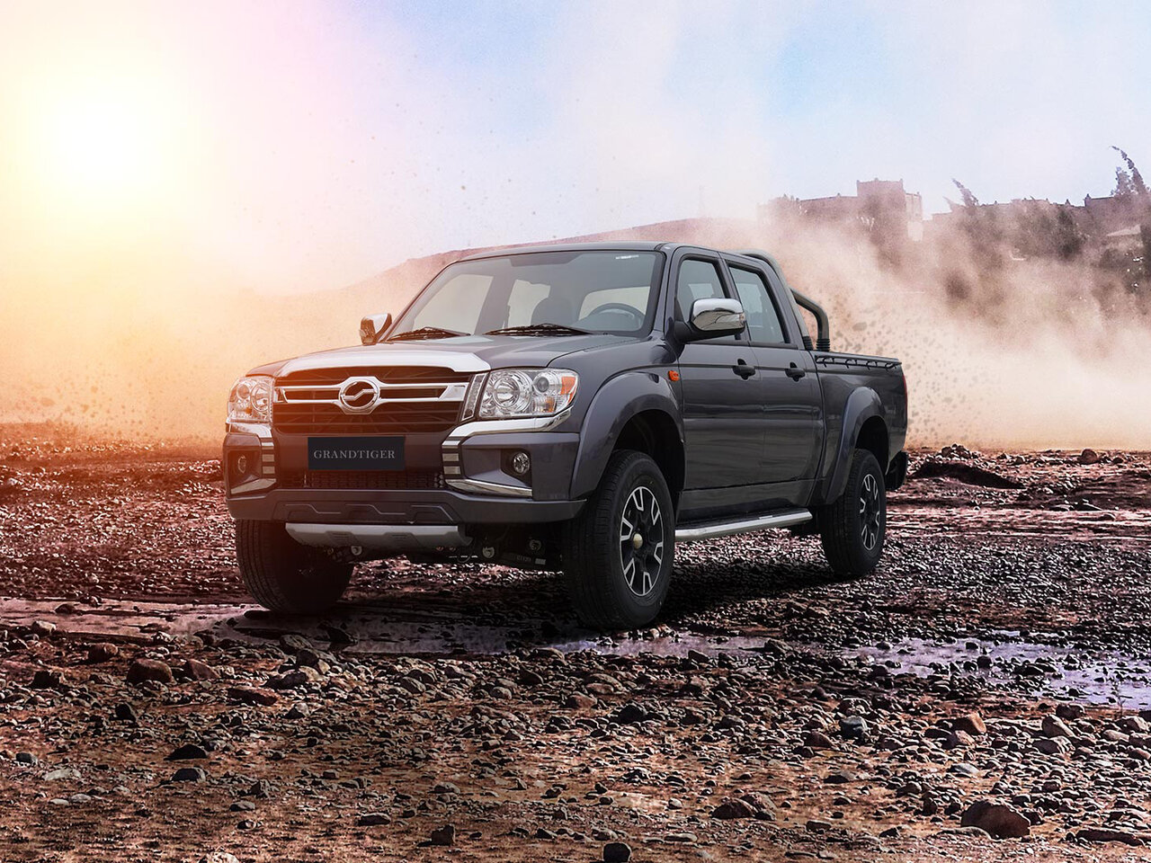 Сравнение BAW 212 и ZX Grand Tiger по характеристикам, стоимости ...