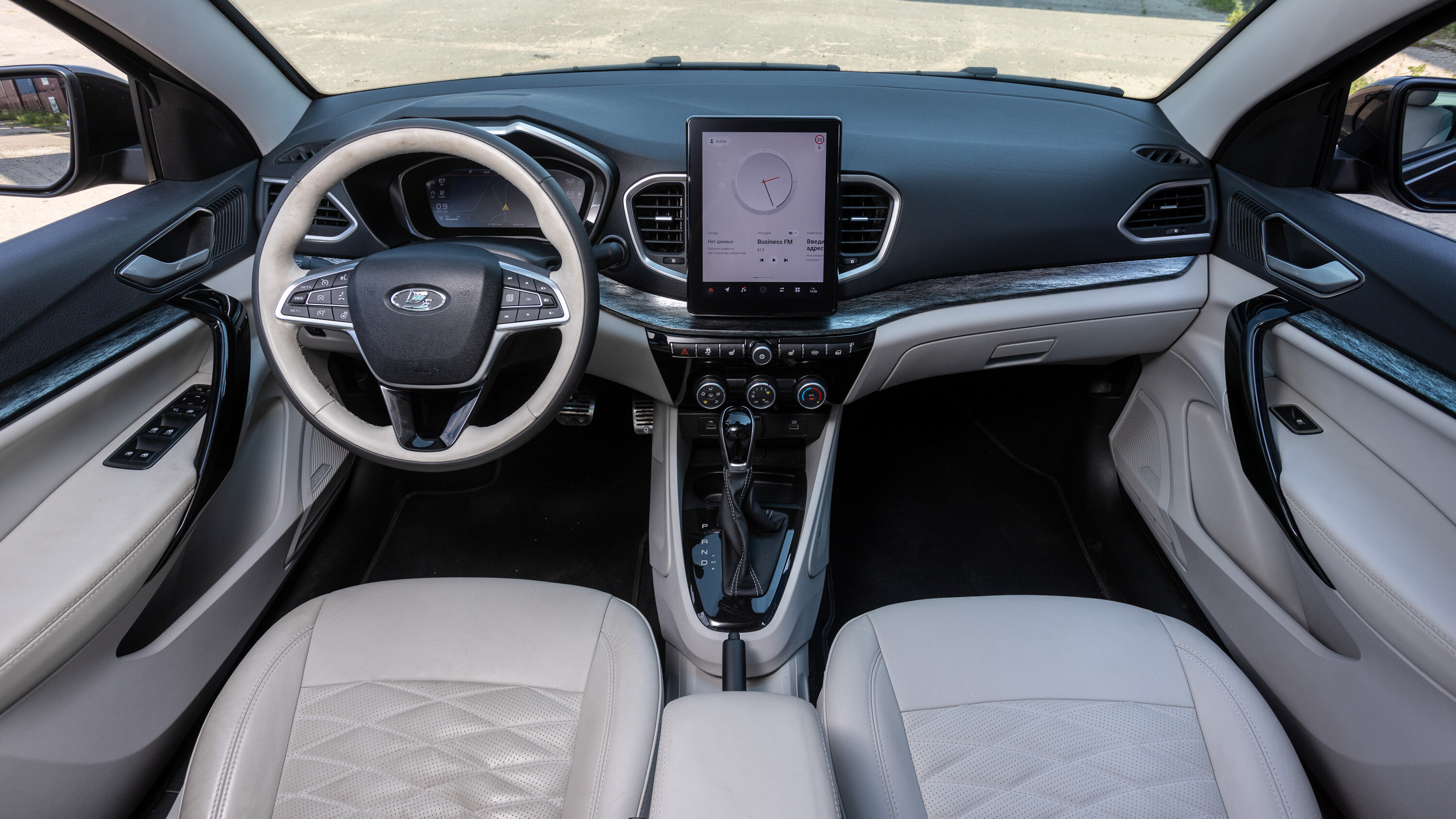 Lada Aura: подробный тест и обзор Лада Аура — фото автомобиля, цена и характеристики