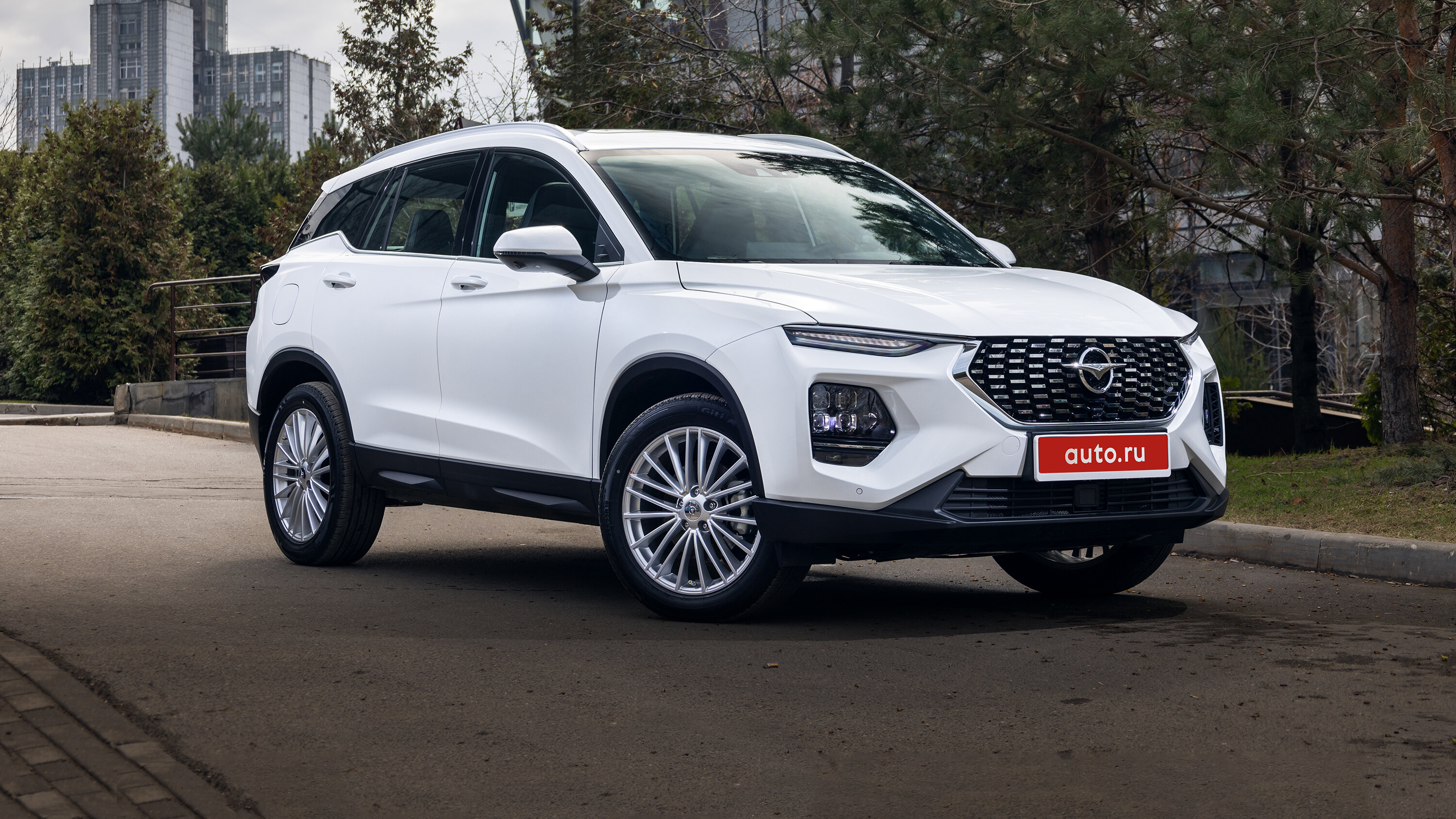 Чери и Хавал, подвиньтесь: обзор, недостатки и цены Haima 8S