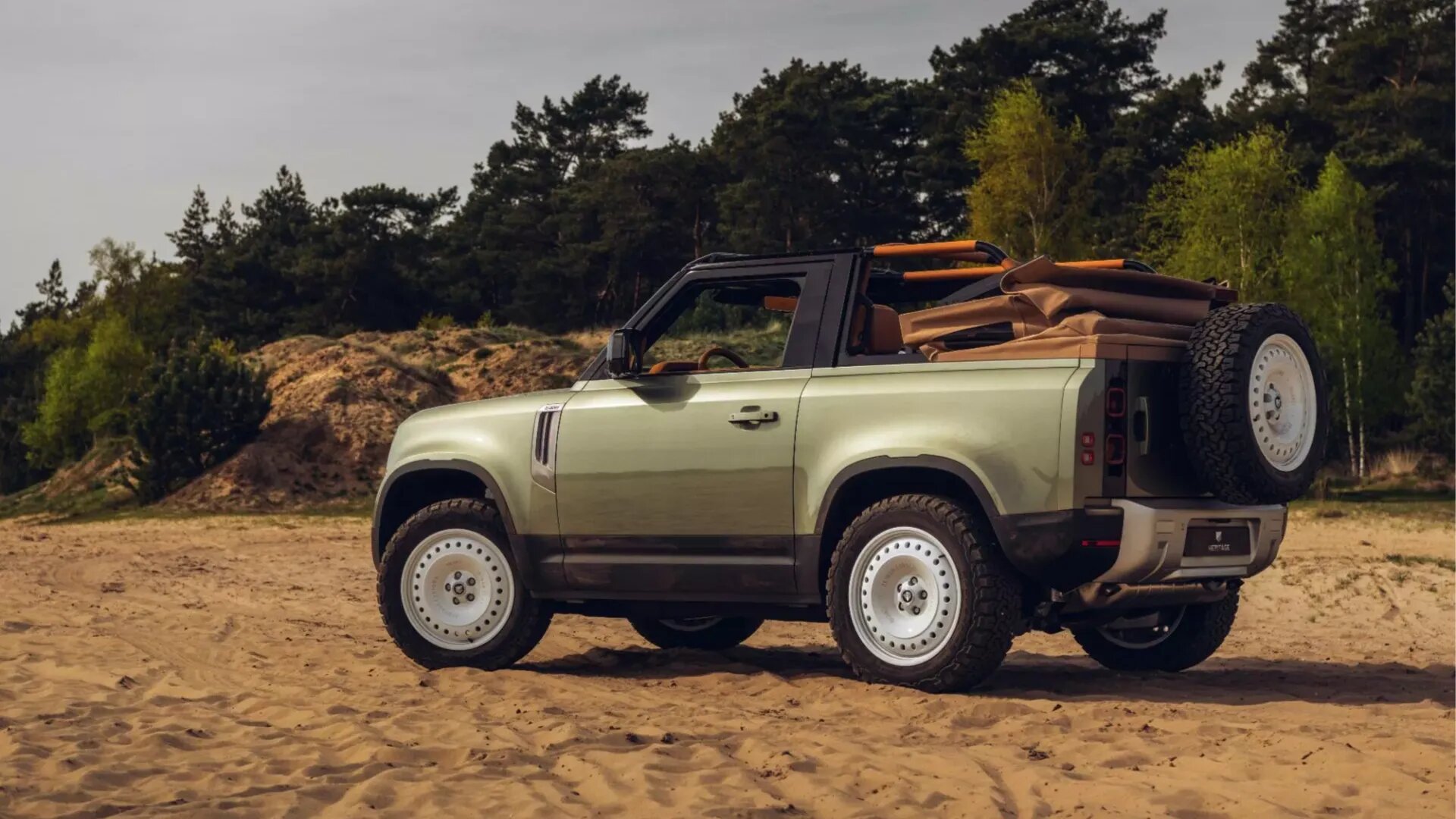 Land Rover Defender получил мощнейший в истории модели дизель и ...