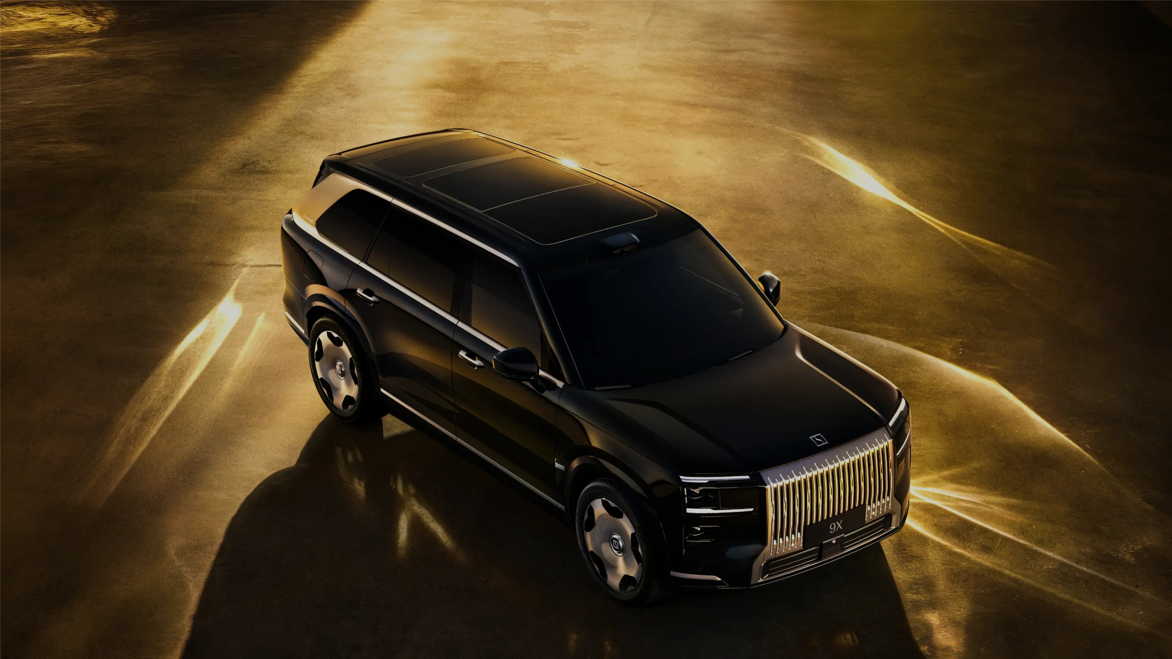 Компания Zeekr уточнила сроки выхода нового кроссовера 8X