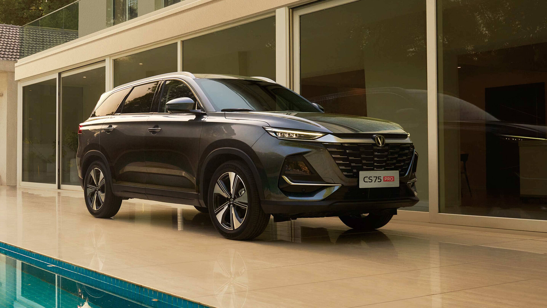 Changan запустил в Китае продажи нового кроссовера CS75 Pro