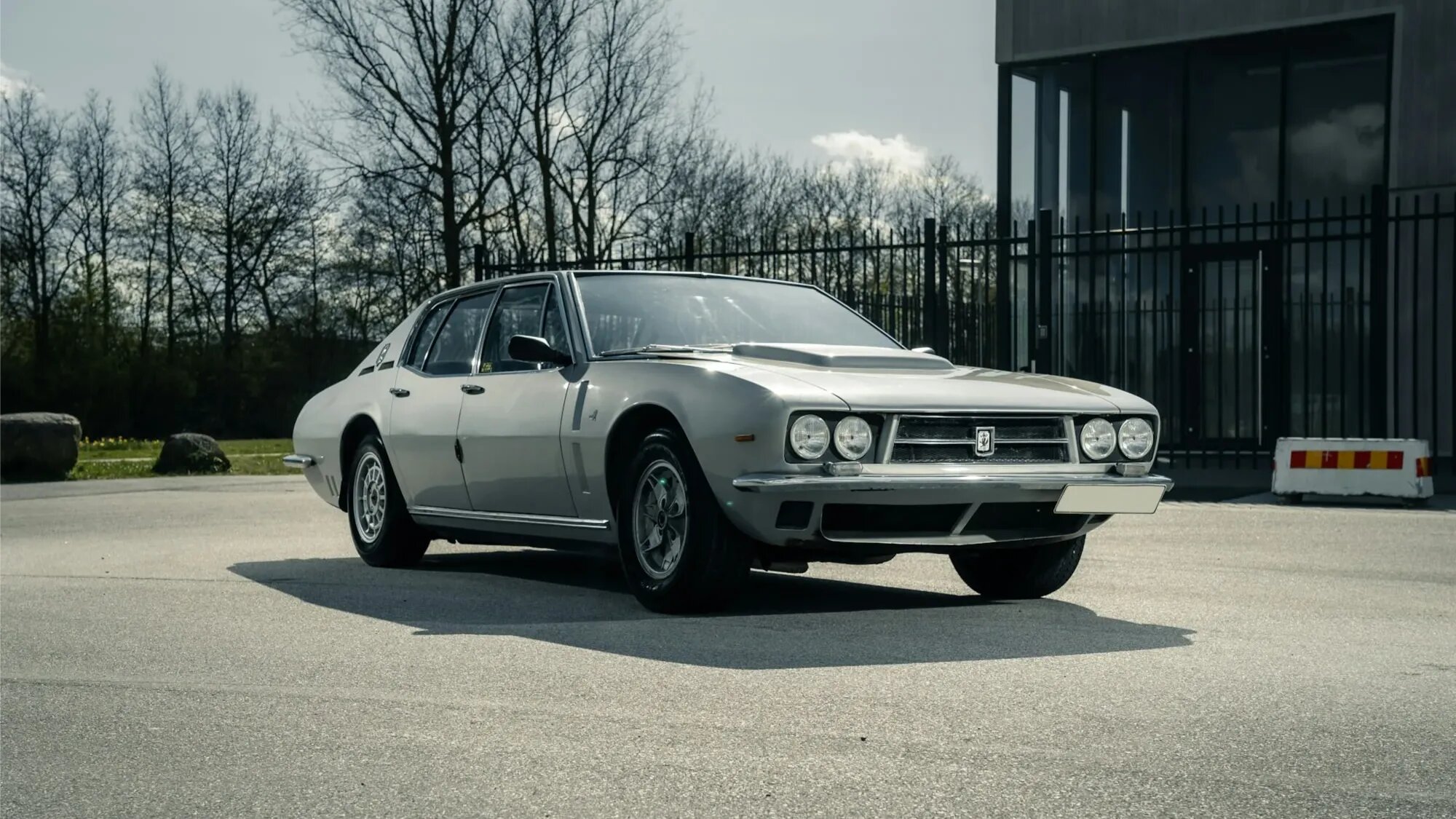 Самый быстрый в мире седан 1970 года выставили на продажу