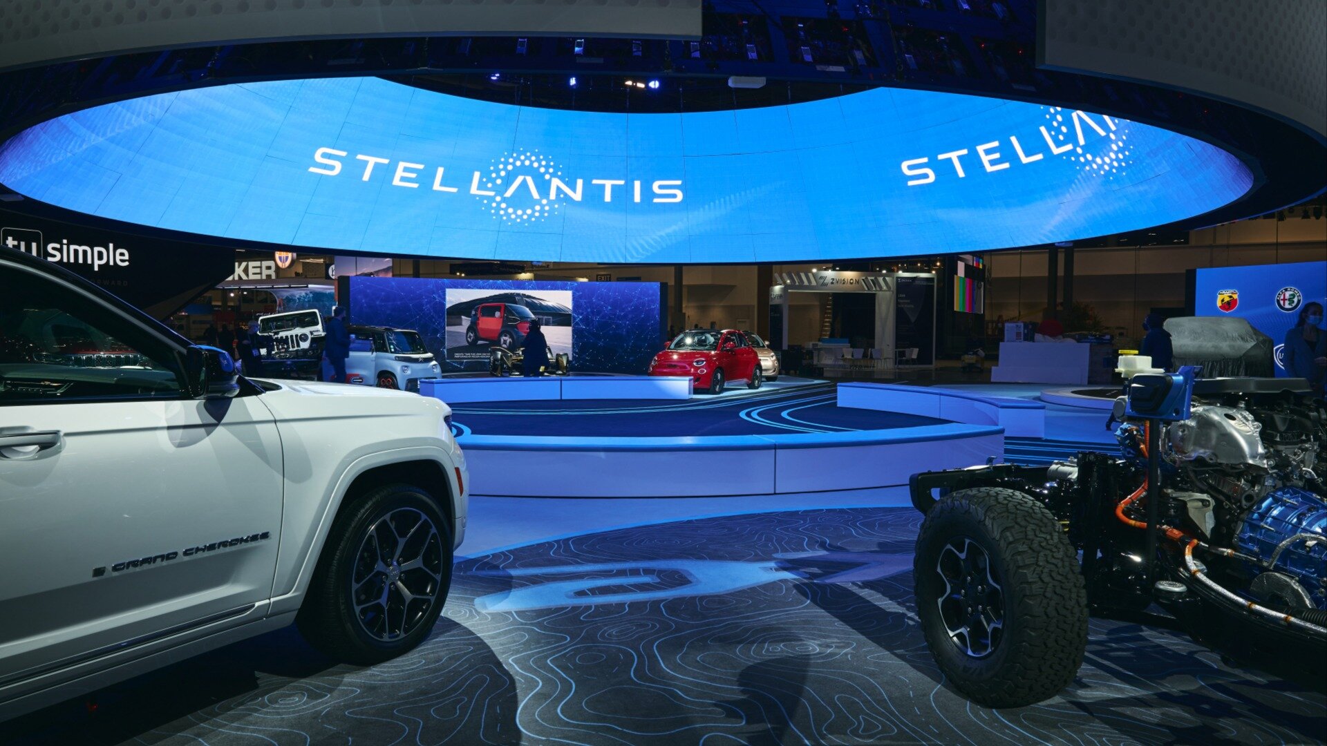 Неприбыльным автобрендам концерна Stellantis грозит закрытие