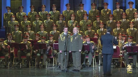 Смуглянка (Smuglianka) - Alexandrov Red Army Choir (2017) - Смотреть ...