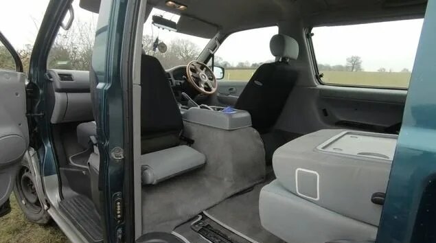 Mazda Bongo / Friendee / Ford Freda: Swivel seating conundrums ...