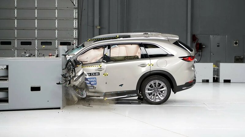 2024 Mazda CX-90 driver-side small overlap IIHS crash test