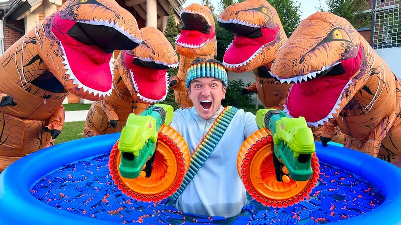 НЕРФ Война: Битва с Динозаврами — Видео от Super Senya Life - Смотреть ...