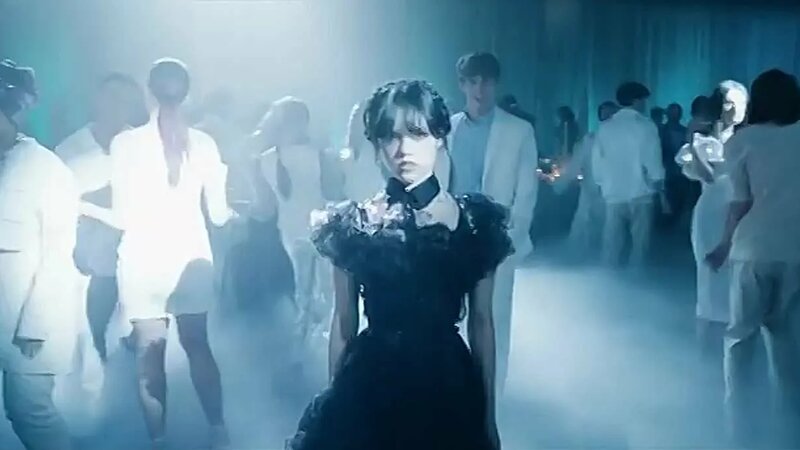 Wednesday - Bloody Mary - Official Music Video (Lady Gaga 2011) — Видео ...