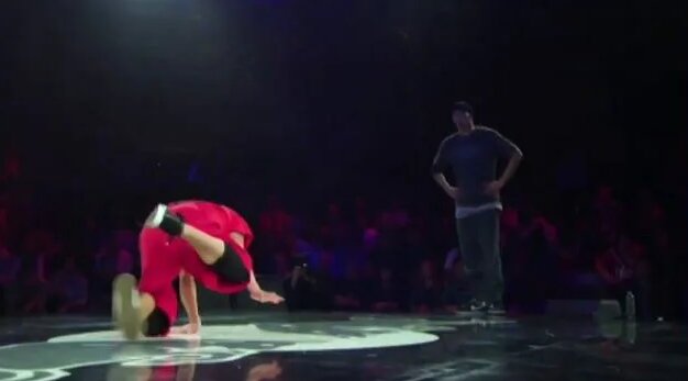 B-Boy Wing vs. B-Boy Taisuke | Finals | Red Bull BC One World Final ...