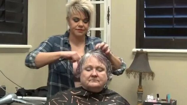 Short Stacked Bob Haircut and Stacked Hairstyles for Older Women Over ...