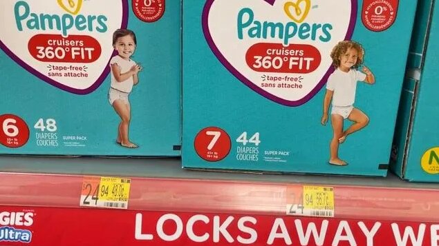 Diaper Shopping at Walmart Looking for Easy Ups Size 7 , Huggies Slip ...