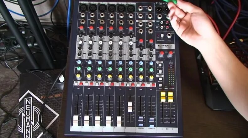 Mixer Basics Russian (Микшерный пульт Основы) — Видео от Звукорежессура ...