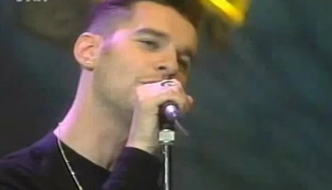 Видео Depeche Mode - Enjoy the Silence LIVE @ Peters Pop Show 1990 v ...