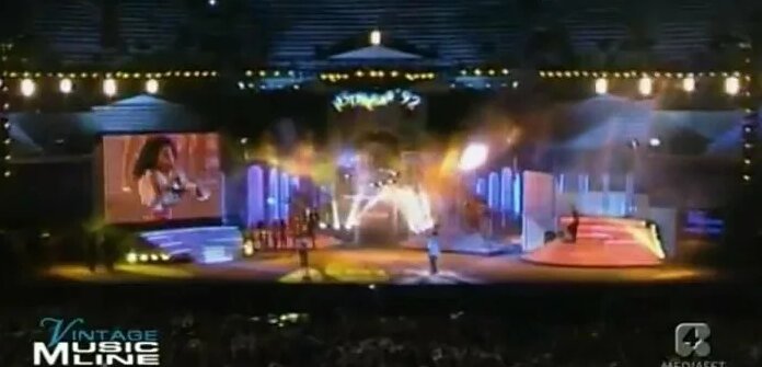 Видео Snap! - Rhythm Is A Dancer (Live Concert 90s Exclusive Techno ...