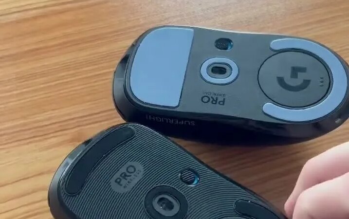 Logitech G Pro Wireless vs G Pro X Superlight Mouse Comparison ...